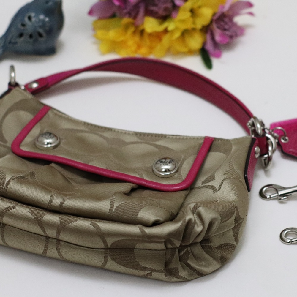 Coach Poppy Groovy Khaki Crossbody Bag - Gem